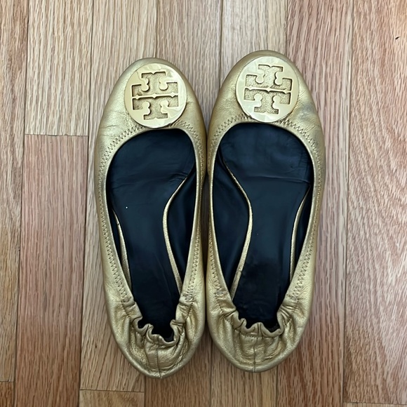 Tory Burch | Shoes | Tory Burch Gold Flats Size | Poshmark